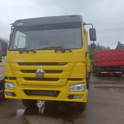 China Manual Transmission Sinotruk HOWO 6X4 Heavy Duty Dump Truck with 40t Loading Capacity for sale