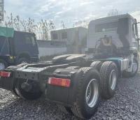 China 6 Months Shacman 400HP Heavy Duty Tractor with Air Suspension Driver Seat and ≤5 Seats for sale