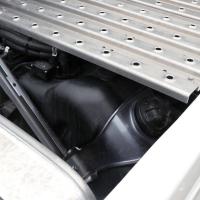 China Power-Assisted Hydraulic Steering Fuel- FAW Heavy Truck with Large Tank for sale