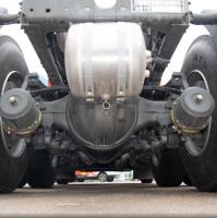 China Advanced 31-40t Load Capacity Air Suspension Seat Tractor Truck with 1000L Fuel Tank for sale
