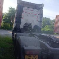 China Customized Shacman Heavy Duty Tractor Trailer with 1000L Fuel Tank and ISO Certified for sale