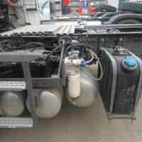 China Manual Transmission Euro 5 Sturdy Diesel Tractor Truck for Agricultural Applications for sale