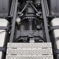 China Euro6 Truck Tractor for Heavy Duty Hauling and Transportation Needs 6.8x2.5x3.8m for sale
