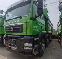 China 8×4 Drive Wheel Customized Heavy Duty Vehicle with Hydraulic Steering from Sinotruk for sale