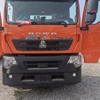 China Initial Payment 375HP HOWO Tractor Truck for Heavy Duty Towing and Semi Trailer Tasks for sale