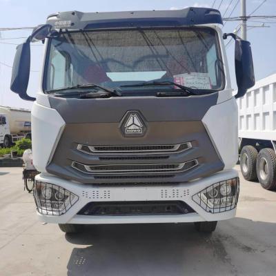 China Upgrade Your Truck's Performance HOWO Truck Parts and Accessories for 1000L Fuel Tank for sale