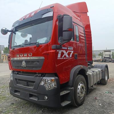 China ZZ4257N3247E1H Diesel Tractor Truck with Air Suspension Seat and 1000L Fuel Tank for sale