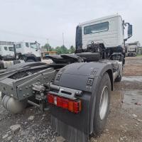 China Heavy Duty Sinotruck Vehicle for Towing Semi Trailer Drive Wheel 4×2 1000L Fuel Tank for sale