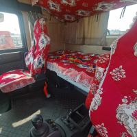 China Customization 480HP Heavy Duty Truck with Tubeless Tire Design and Air Suspension Seat for sale