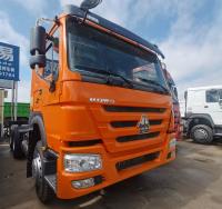 China US Currency Economic Diesel Tractor Truck with 1000L Fuel Tank and Air Suspension Seat for sale