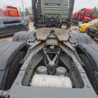China Powerful 480HP Engine and 1000L Fuel Tank Tractor Truck for Towing Requirements for sale