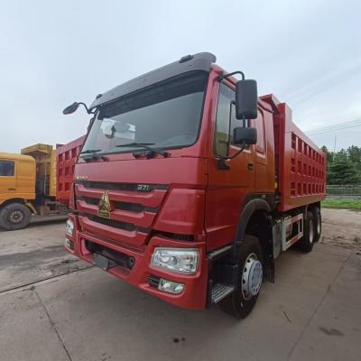 China Sinotruck Heavy-Duty Hauler with Hydraulic Power Steering and Tyres Vehicle Truck for sale