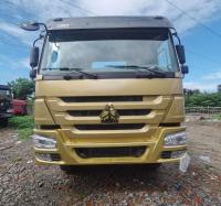 China 400L Fuel Tank Used HOWO Tractor Truck with Air Suspension Seat and Customized Request for sale