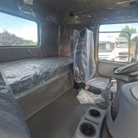 China Return refunds HOWO Tractor Truck with 400L Fuel Tank and Comfortable Driver Seat for sale