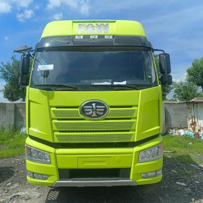 China 1000L Fuel Tank Euro 5 Heavy Diesel Tractor Truck J6p420HP for Volume Transportation for sale