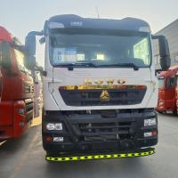 China Carbon Steel Cargo Box Hydraulic Steering Concrete Mixer Truck for Smooth Operation for sale
