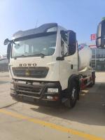 China Sinotruk Chassis Hydraulic Power Steering Concrete Mixer with 8 Displacement and 400hp for sale