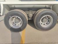China Sinotruk Chassis Hydraulic Power Steering Concrete Mixer with 8 Displacement and 400hp for sale