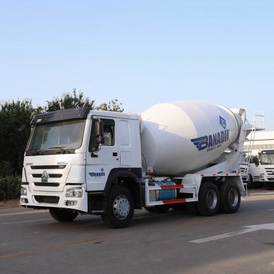China US Truck Mixing Plant Sinotruk Cement Mixer Truck with 6 Months After-sales Service for sale