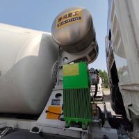 China 8X4 Sinotruck HOWO 350HP 371HP12-15cubic Concrete Mixer Truck with and Tubeless Tires for sale