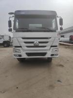 China Customized Sinotruk Chassis Hydraulic Steering Mixer Truck with Power Assistance and Tyre for sale