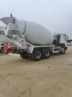 China Customized Sinotruk Chassis Hydraulic Steering Mixer Truck with Power Assistance and Tyre for sale