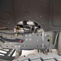 China Second Hand Sinotruk Tractor Truck with Carbon Steel Cargo Box in Good Condition for sale