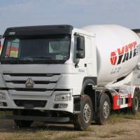 China Sinotruk Cement Mixer Vehicle with Tyres and Hydraulic Steering System Customization for sale