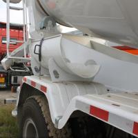 China Sinotruk Cement Mixer Vehicle with Tyres and Hydraulic Steering System Customization for sale