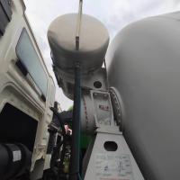 China Sinotruck HOWO 6X4 8X4 Used Cement Mixer Discount 5% with Carbon Steel Cargo Box Material for sale
