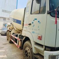 China 8 Displacement Sinotruk Diesel 2m3 Concrete Mixer Truck with Hydraulic Steering System for sale