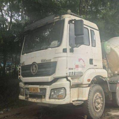 China Sinotruk 8m3 Diesel Agitator Lorry Truck with Hydraulic Steering Customized Request for sale