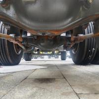 China Manual Transmission Type Fuel Truck Head HOWO 371HP for Long-Distance Hauling for sale