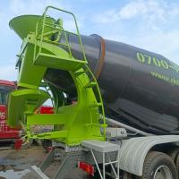 China Hydraulic Steering with Power Assistance Used HOWO Cement Concrete Mixer Mixing Tank for sale