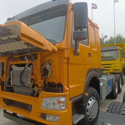 China Enhanced Driver Comfort Sinotruck 6X4 Tractor with Customizable Air Suspension for sale
