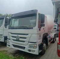 China Sinotruk 12m3 380HP Concrete Mixer Truck with Power Assistance Hydraulic Steering System for sale