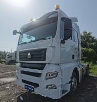 China Customized Sitrak Tractor Cargo Transport Truck for High Capacity Fuel Tank Transport for sale