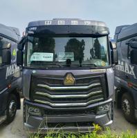 China Transportation Solutions 6X4 Drive Wheel LNG Truck with Tubeless Tire Design for sale