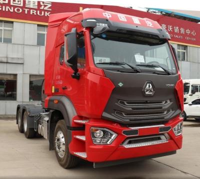 China Euro 5 Sinotruck HOWO 6X4 CNG Tractor Truck with Large Package Size for sale