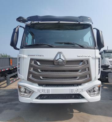 China ZZ4257N3247E1H Sinotruk HOWO Tractor Trailer with 600L Fuel Tank and Fuel for sale