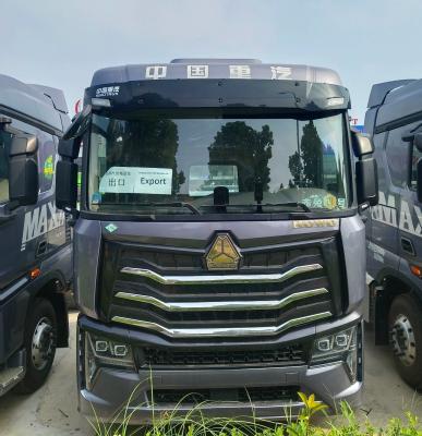 China 2024 Heavy Duty HOWO LNG Traction Truck 6 * 4/4 * 2/6 * 2 480HP to 700HP for Transport for sale
