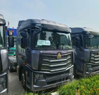 China US 2024 Light HOWO LNG Gas Traction Truck 6 * 4 480HP to 700HP Transport Truck with Parts for sale