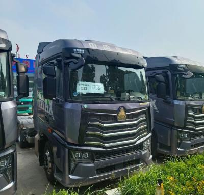 China US 2024 Light HOWO LNG Gas Traction Truck 6 * 4 480HP to 700HP Transport Truck with Parts for sale