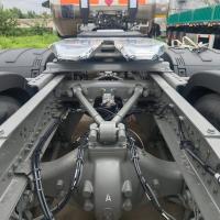 China 2024 Heavy Duty HOWO LNG Tractor Head Customized Design and Affordable Shipping Cost for sale