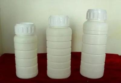China 3 Layer Extrusion Automatic Blow Moulding Machine High Speed For 1L Pesticide Bottle for sale
