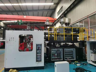 China Customized Color Auto Deflashing Blow Molding Machine For Milk Bottle for sale