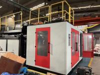 China Automated Extrusion Blow Molding Machine with Double Station Toggle, 70 kW Total Power, and 40 Sets Of Moulds for sale