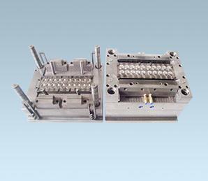 China Premium Auto Deflashing Blow Mold , Custom Blow Mold For Food Packaging for sale