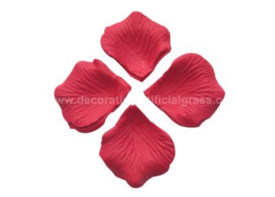 China Biodegradable Non-Woven Fabric Fake Red Rose Petals Bulk For Wedding for sale