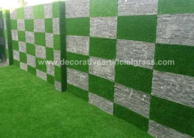 China Polyethylene Polypropylene Green Artificial Grass Wall Backdrop OEM ODM for sale